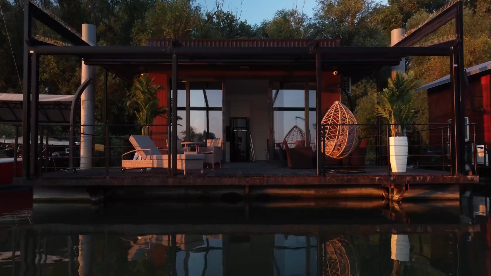 Ada Moment | Splav na dan